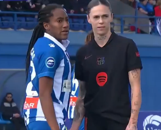 Mapi León (Barça) acosa a Daniela Caracas (RCDE) y desata indignación ...